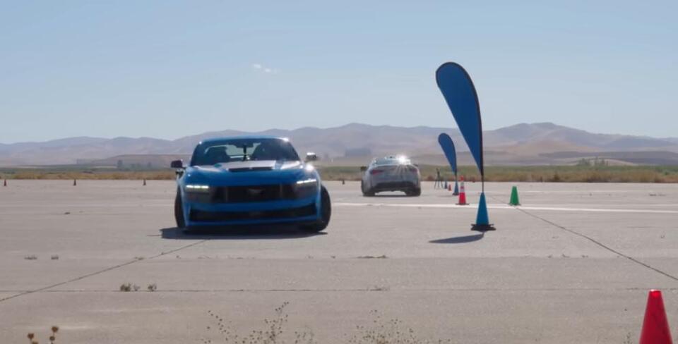 Supercharged Ford Mustang Dark Horse Takes On BMW M4: Video - NewsBreak