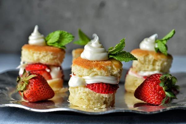 Foods To Try At The Florida Strawberry Fest - NewsBreak