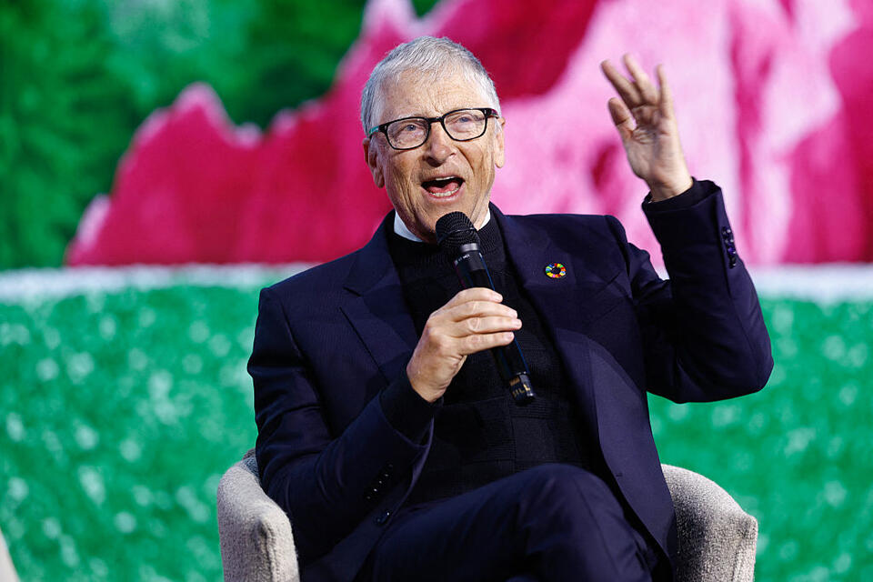 Epstein Emails Claim Bill Gates Sought Antibiotics for STD, Prompting ...