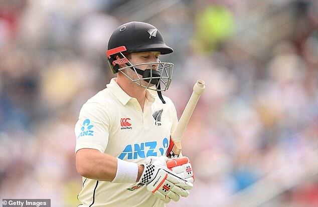 Is this the strangest wicket EVER in cricket history? New Zealand ...