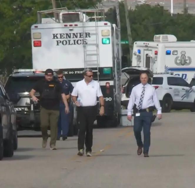 Cops recovering, shooter dead after Kenner shootout and standoff ...