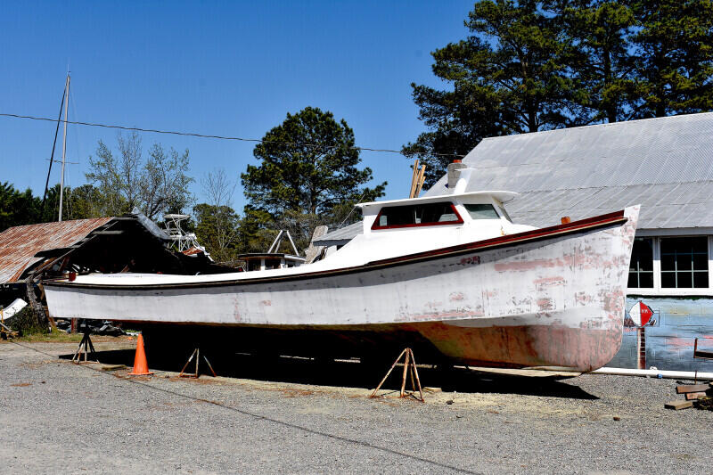 The enduring pull of the wooden deadrise boat - NewsBreak