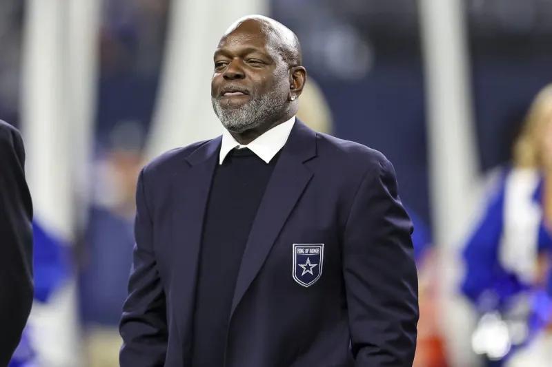 Cowboys Legend Emmitt Smith Makes Request to All 32 NFL Teams as Son ...