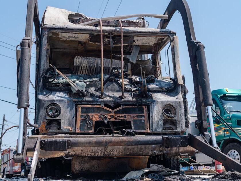 Garbage truck catches fire in 7th Ward, fire captain reveals cause