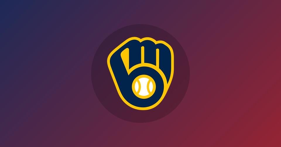 The Brewers Are Chasing History And Front Row Amy Is Already There 9051