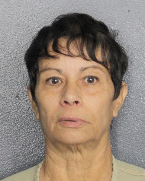 Woman robs a Publix in Miramar, threatens to blow it up - NewsBreak