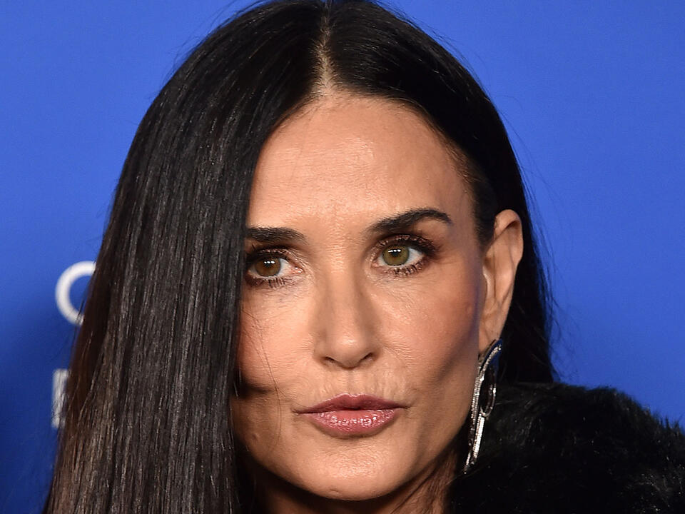 Demi Moore, 61, Shows Off Her Age-Defying Beauty As She Steps Out With ...