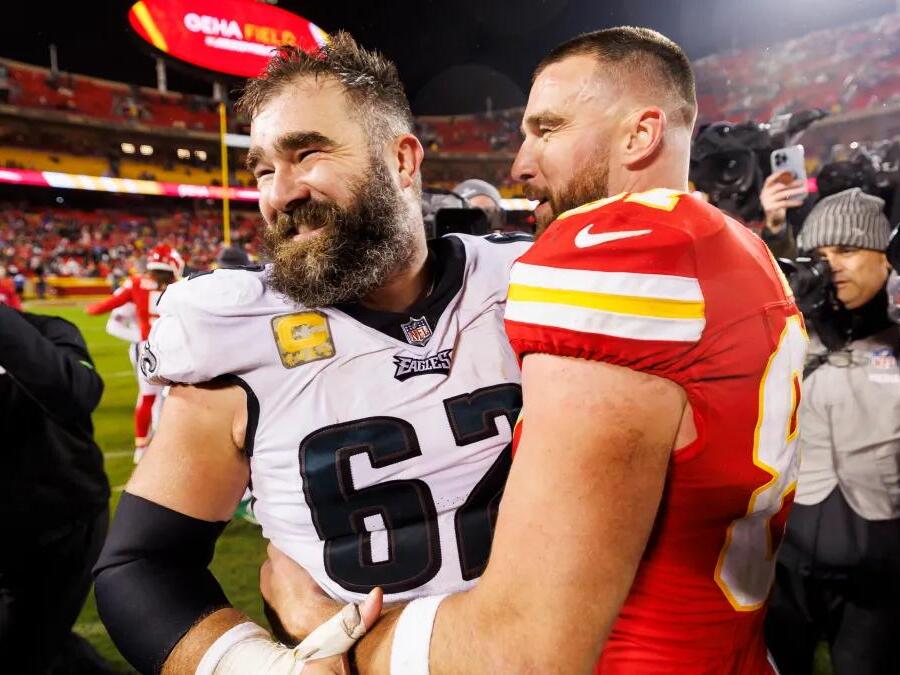 Travis Kelce and Jason Kelce deliver Christmas vocals with Boyz II Men