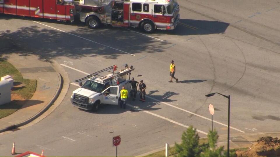 Gas leak closes Rogers Road in Wake Forest, drivers urged to avoid area ...