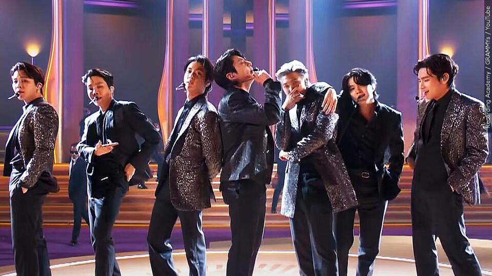 BTS Concert Sparks Hotel and Airbnb Price Surge in El Paso - NewsBreak