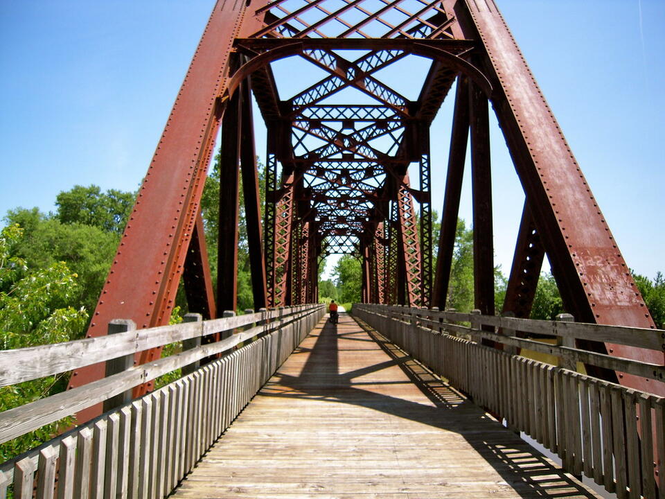 Riverside Bike Routes For Easy Days - NewsBreak