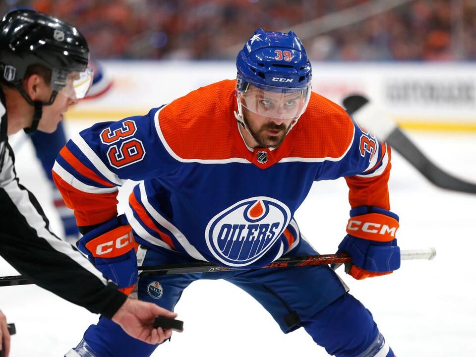 Rangers signing Sam Carrick in NHL free agency