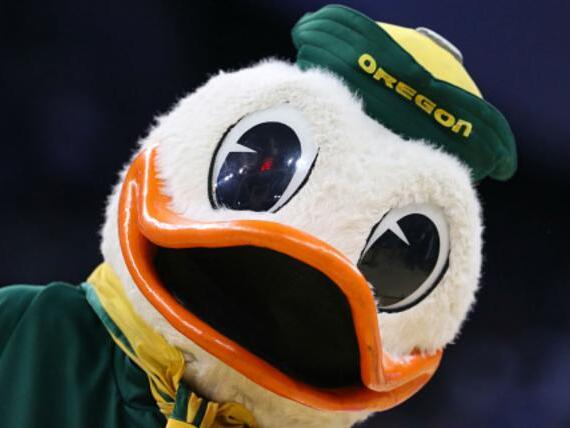 5-star WR Dakorien Moore commits to Oregon over Texas with smoke bomb