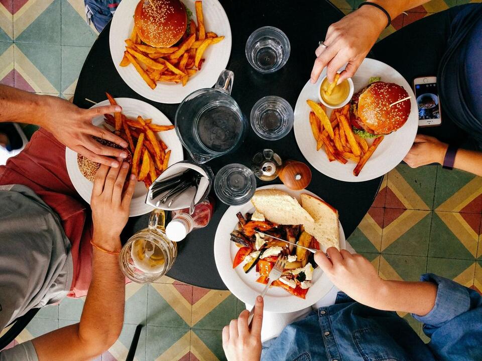 The 6 Highest-Rated Sit-Down Restaurants In Upstate New York - NewsBreak
