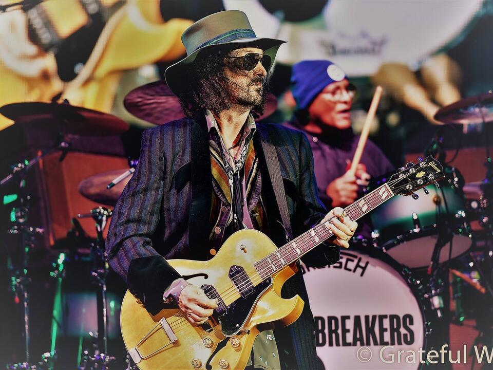 Mike Campbell & The Dirty Knobs' New Album "Vagabonds, Virgins ...