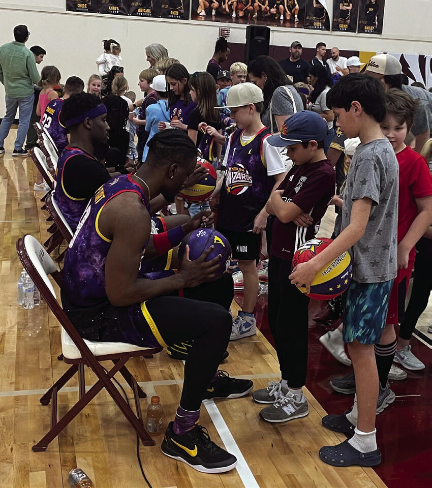 Harlem Wizards draw huge crowd for PTSA event - NewsBreak