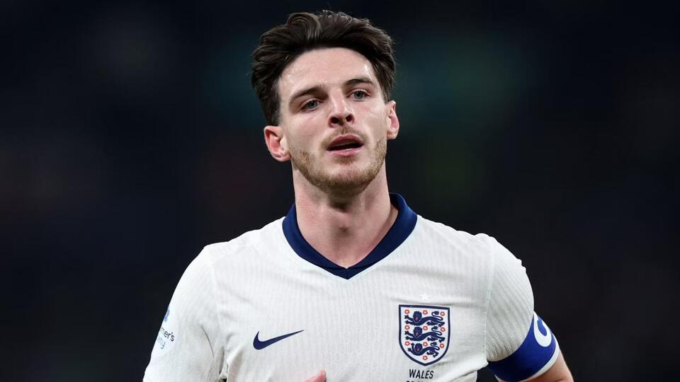 Declan Rice Reacts to Thomas Tuchel Criticising England Fans Inside ...