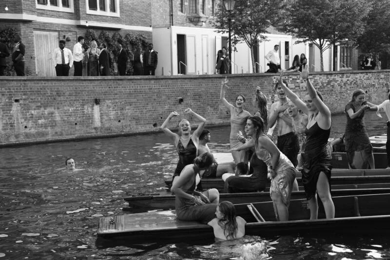 Photographer Granted Rare Access to Cambridge’s May Balls for 40 Years ...