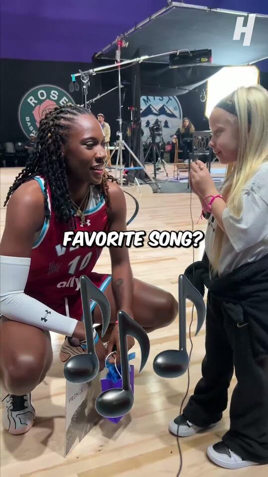 Bangers only for Unrivaled Basketball Superfan Vivian unrivaled ...