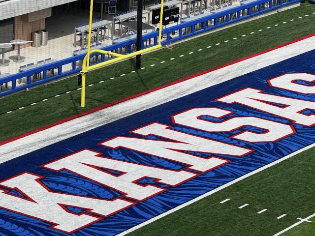 Fans get to see $450 million David Booth Kansas Memorial Stadium ...