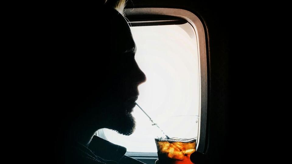 I Worked as a Flight Attendant for 15 Years: 6 Drinks You Should Never ...
