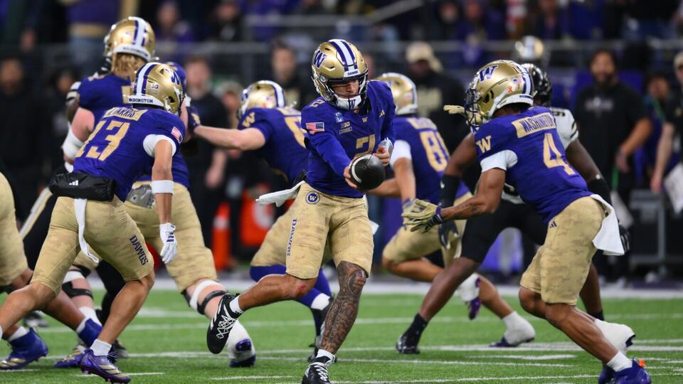 Washington vs. UCLA prediction: Odds, expert picks, team and player ...