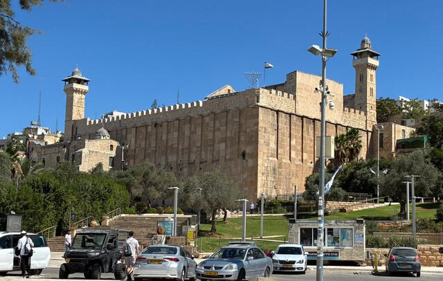 A Tour of the Machpelah and the Jewish Section of Hebron - NewsBreak