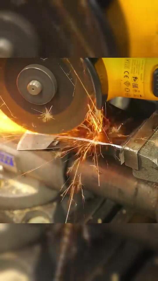 Not everyone knows this secret of an ordinary ax creative tips diy ...