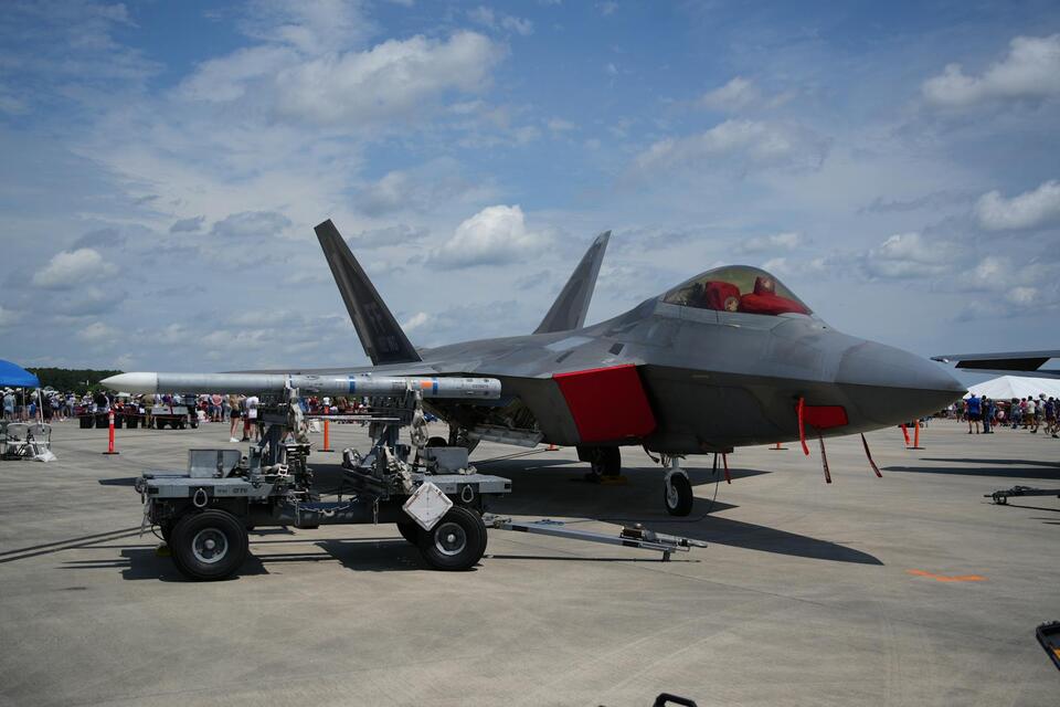 7 Fighter Jets That Struggled in Real Combat - NewsBreak