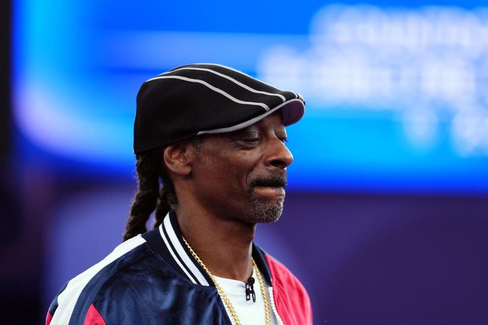Rapper Snoop Dogg becomes Swansea City co-owner - NewsBreak