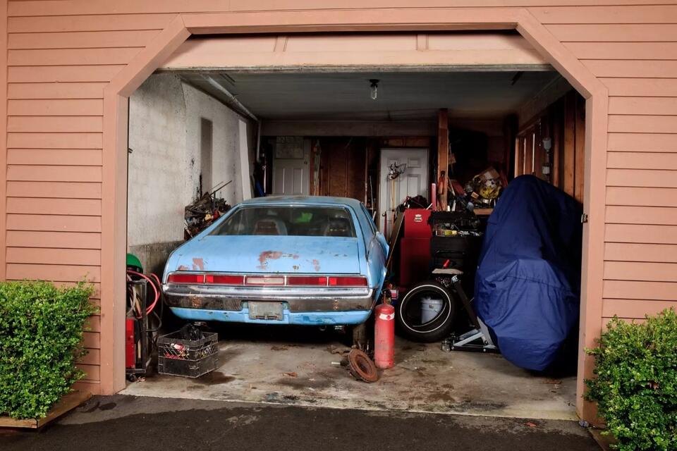 Look Inside an ’80s Garage: 20 Classic Items You’d See - NewsBreak