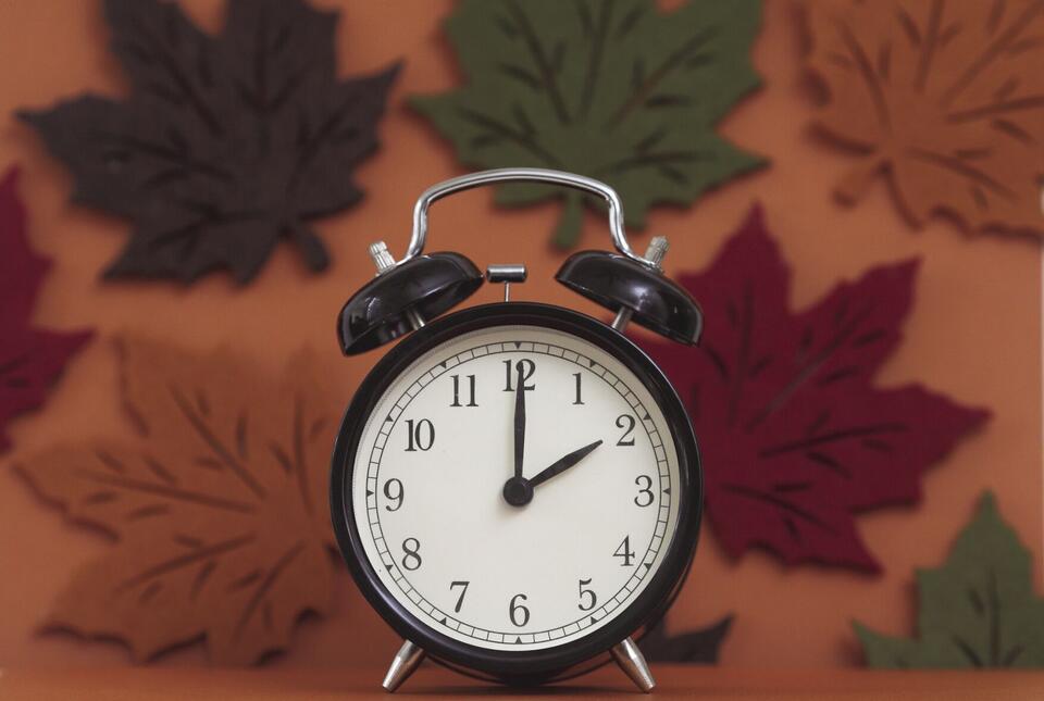 Spring Forward, Fall Back: Time change this Sunday - NewsBreak