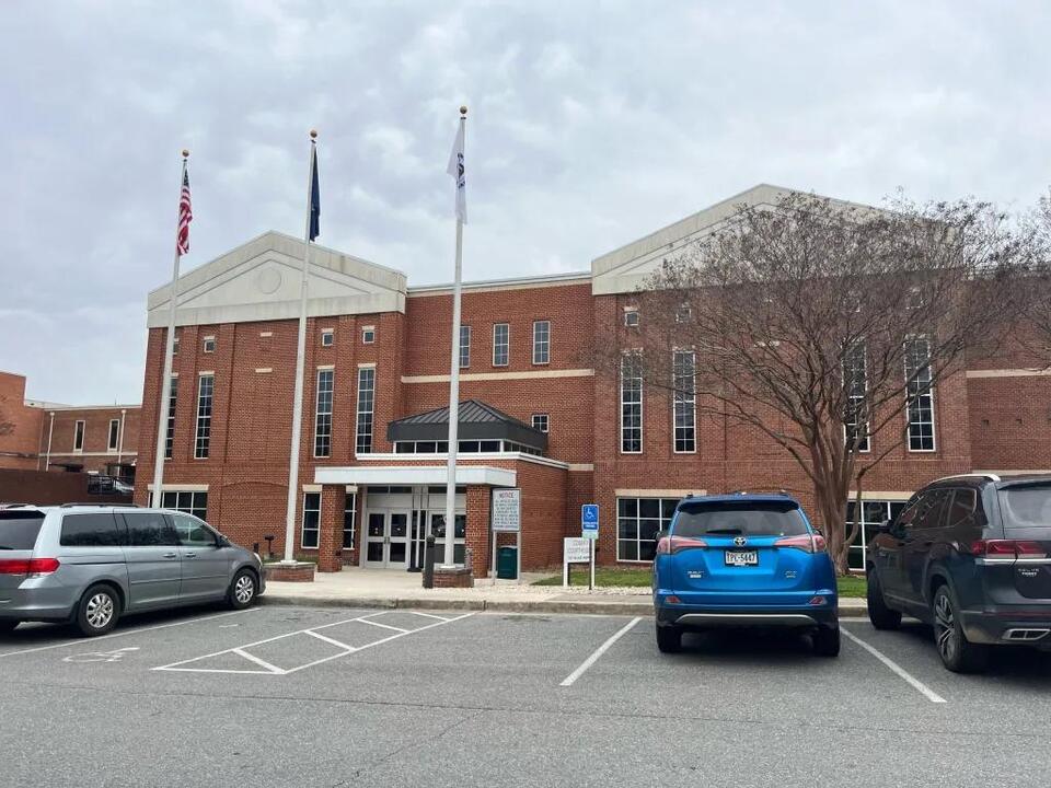 Bond hearing delayed again for Fariss