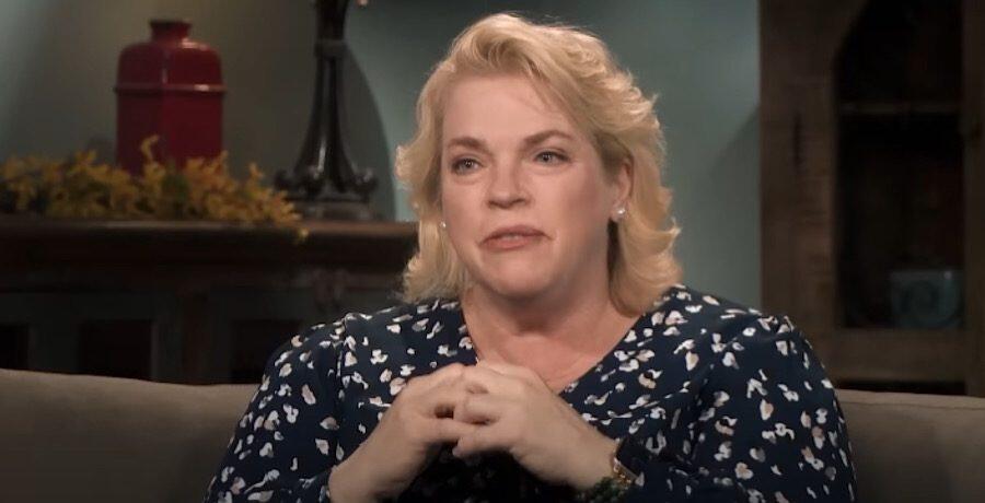 ‘Sister Wives’ Janelle Brown Shares Devastating Farm Update - NewsBreak