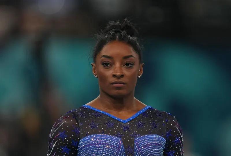 Simone Biles Draws Criticism From Chicago Fans After Bulls–Jazz NBA ...