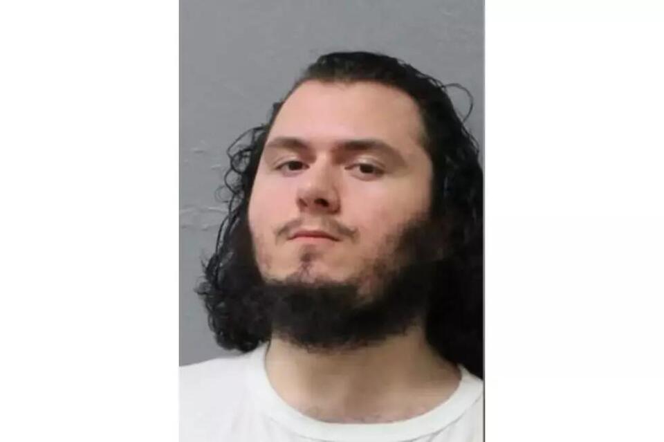 New Jersey State Police Warn of Dangerous Escaped Sex Offender - NewsBreak