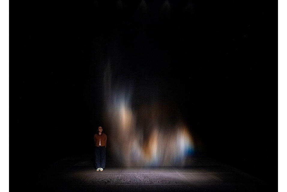 Olafur Eliasson brings immersive light, nature, and sensory art to ...