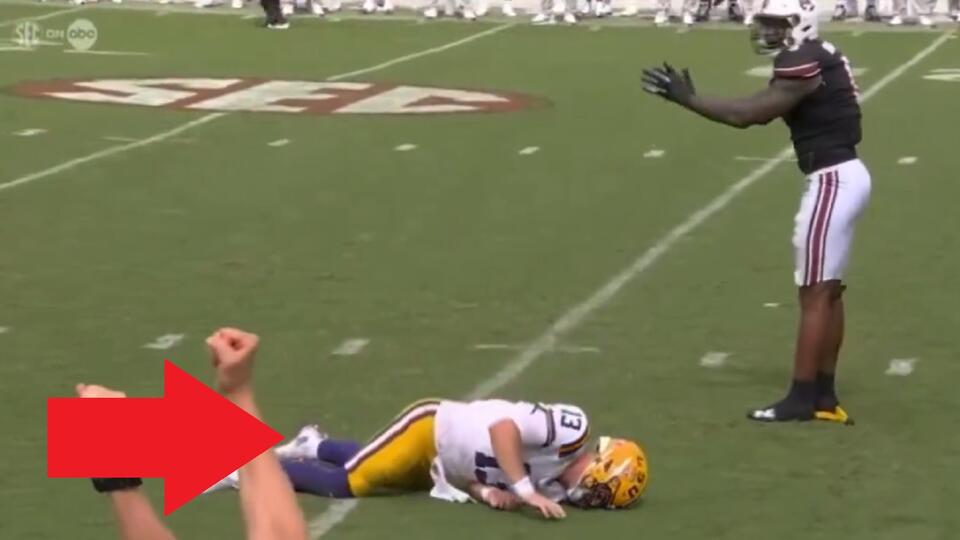 LSU QB got nailed on huge hit from South Carolina after INT - NewsBreak