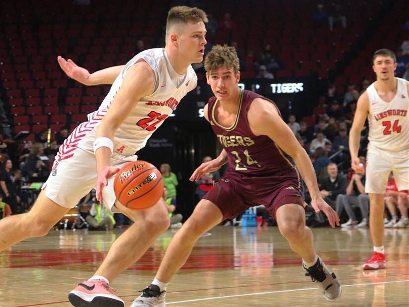 Husker signee Carter Nelson shows off athleticism in state tournament ...
