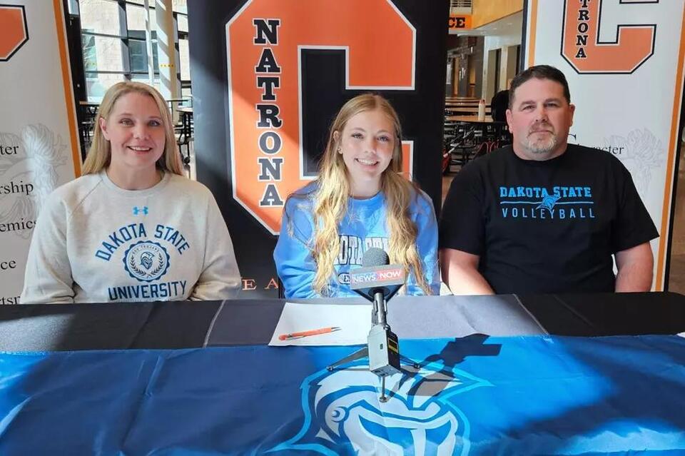 Natrona’s Aubry Hurst Commits to Dakota State for Volleyball - NewsBreak