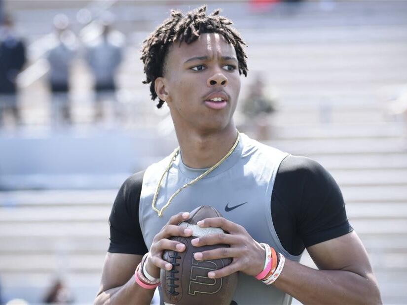 Ex-Washington QB, Class of 2024 four-star recruit Dermaricus Davis set ...