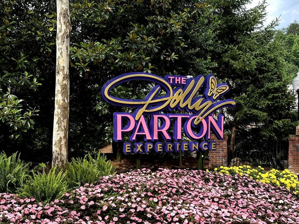 Dolly Parton Reveals Why This Brand New Dollywood Attraction Makes Her ...