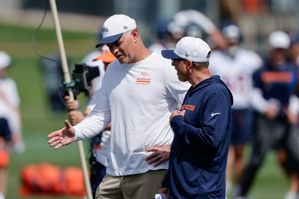 Broncos fire OC Joe Lombardi, 2 other assistant coaches - NewsBreak