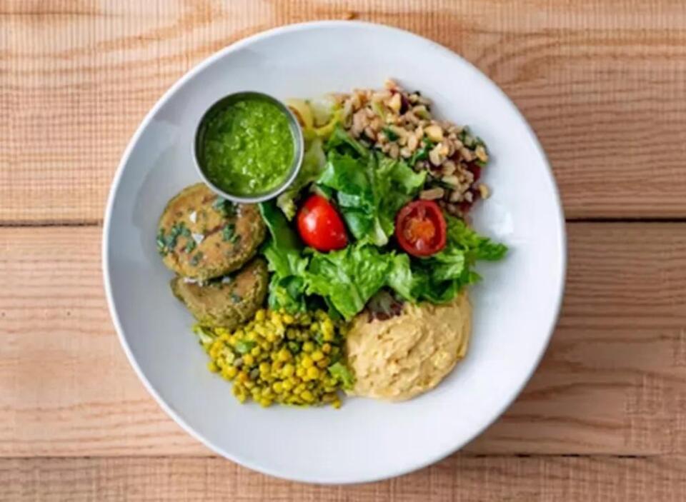 11 Best Mediterranean Restaurant Chains in America - NewsBreak