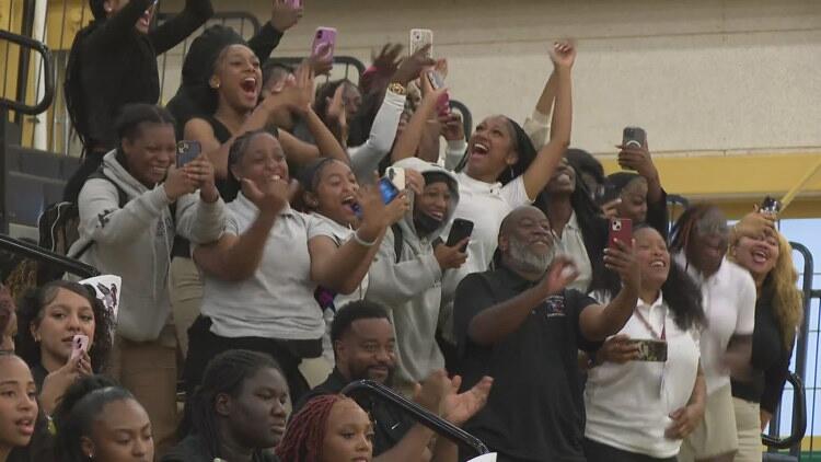 Washington Commanders help elevate girls' flag football in Prince ...