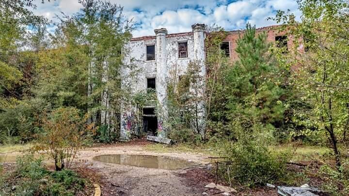 Abandoned Insane Asylum In Alabama: Old Bryce - NewsBreak