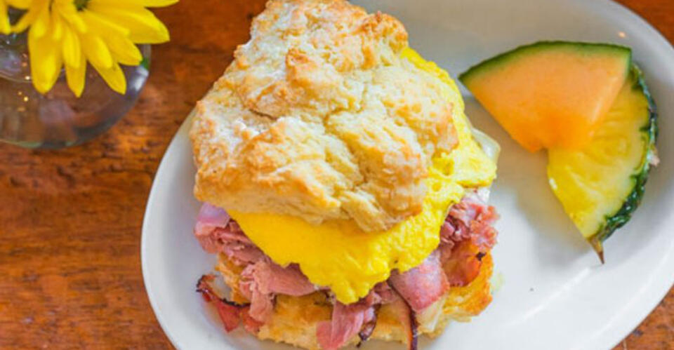 10 Off-The-Radar Minnesota Eateries Always Packed With Diners - NewsBreak