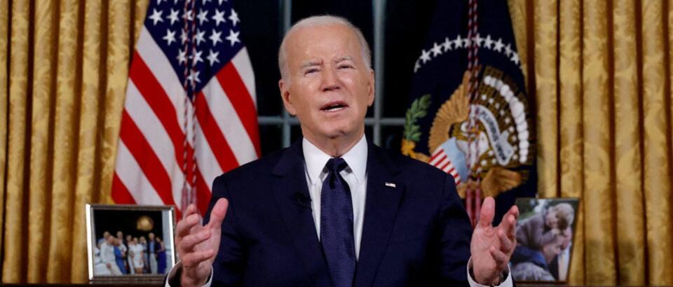 FACT CHECK: Video Of Joe Biden Calling For Draft Is AI-Generated ...