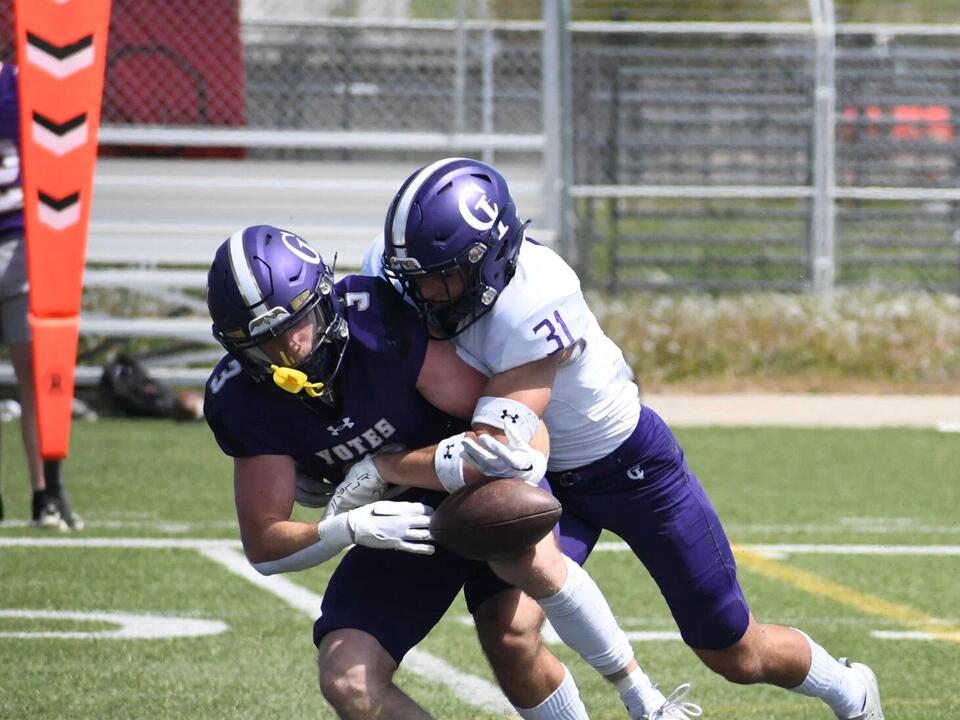 YOTES FOOTBALL: Offense and defense battle through the air in spring game