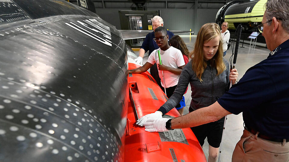 National Museum of the U.S. Air Force offers sign language tours ...